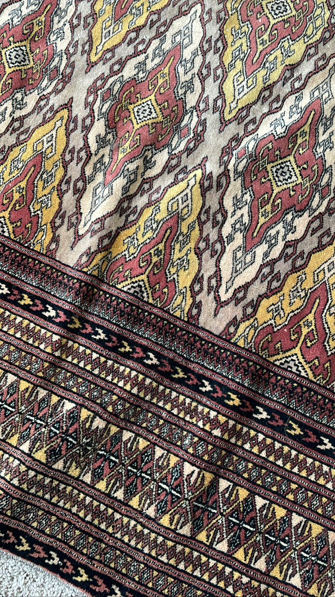 Vintage Neutral Afghan Rug 5.8x8.3 – Kyoreder of Rugs